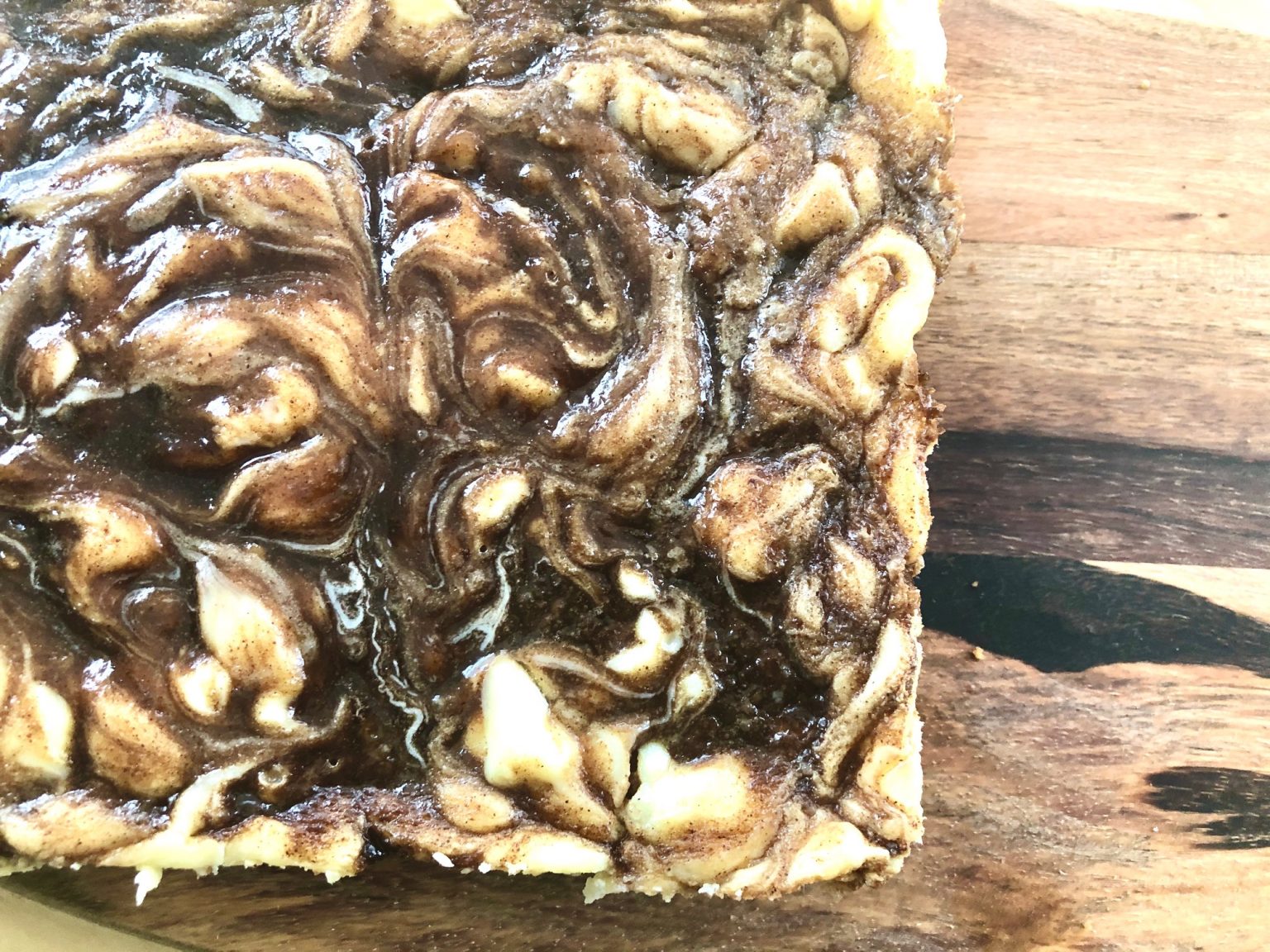 Cinnamon Roll Cheesecake Squares ⋆ That Which Nourishes