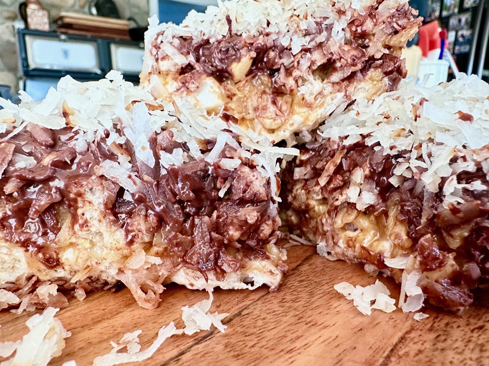 Coconut Caramel Crispy Treats (Samoa Rice Krispie Treats) ⋆ That Which ...